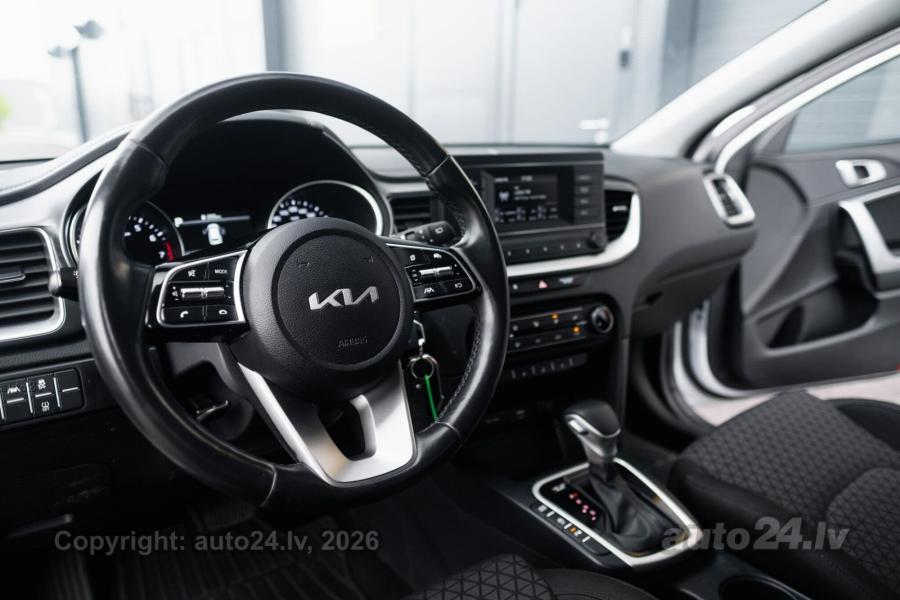 Balts Kia Ceed 2023 Tallina, ar dzinēja tilpumu 1.00 L un nobraukumu 161 tūkst. km par 10999 €, foto 13 vietnē AUTOMOTO.COM.LV