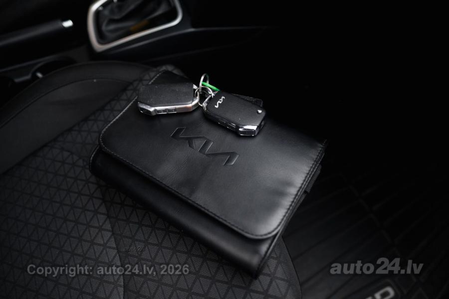 Balts Kia Ceed 2023 Tallina, ar dzinēja tilpumu 1.00 L un nobraukumu 161 tūkst. km par 10999 €, foto 17 vietnē AUTOMOTO.COM.LV