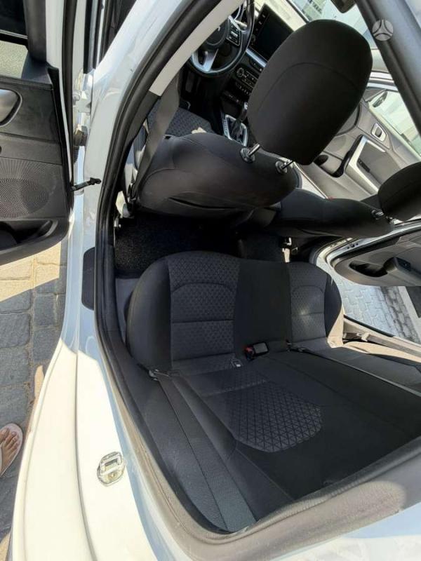 Balts Kia Ceed 2023 Viļņa, ar dzinēja tilpumu 1.00 L un nobraukumu 71 tūkst. km par 14500 €, foto 6 vietnē AUTOMOTO.COM.LV