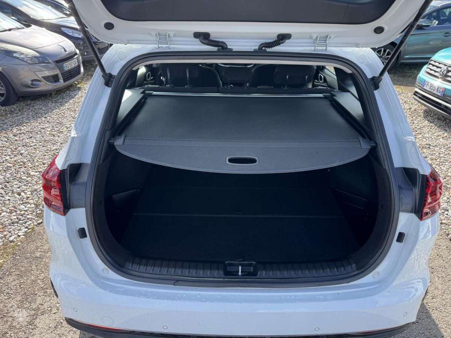 Balts Kia Ceed 2023 Tauragė, ar dzinēja tilpumu 1.60 L un nobraukumu 206 tūkst. km par 8900 €, foto 21 vietnē AUTOMOTO.COM.LV