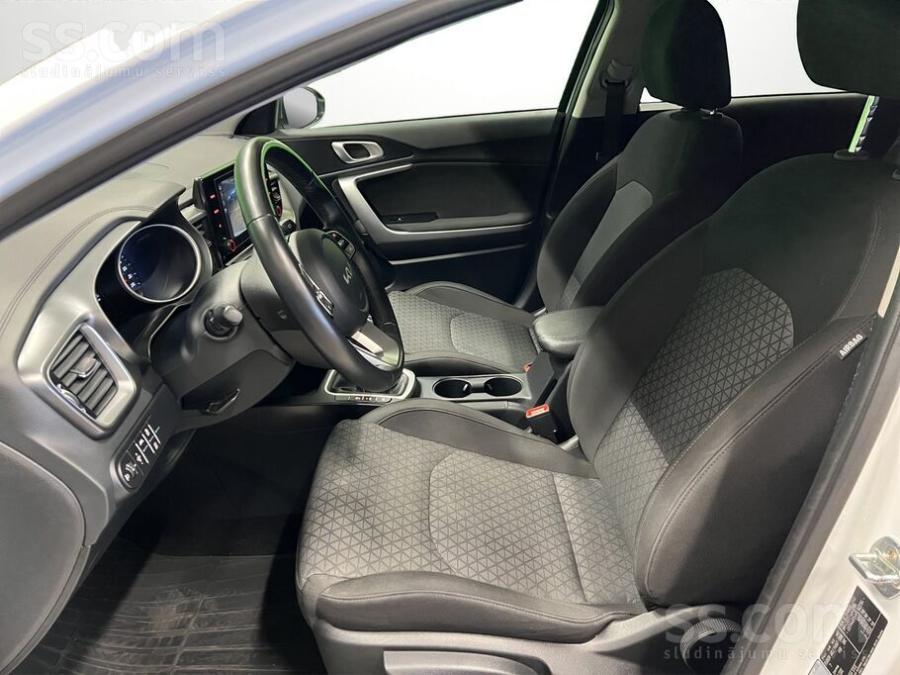 Balts Kia Ceed 2023 Rīga, ar dzinēja tilpumu 1.50 L un nobraukumu 62 tūkst. km par 15990 €, foto 11 vietnē AUTOMOTO.COM.LV