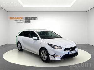 White Kia Ceed 2023 in Riga, with an engine capacity of 1.50 L and mileage of 92 thousand km for 14990 €, photo 9 on AUTOMOTO.COM.LV
