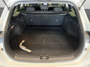 White Kia Ceed 2023 in Riga, with an engine capacity of 1.50 L and mileage of 92 thousand km for 14990 €, photo 22 on AUTOMOTO.COM.LV