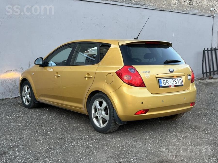 Yellow Kia Ceed 2007 in Riga, with an engine capacity of 1.60 L and mileage of 178 thousand km for 1590 €, photo 5 on AUTOMOTO.COM.LV