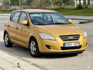 Dzeltens Kia Ceed 2008 Viļņa, ar dzinēja tilpumu 1.59 L un nobraukumu 241 tūkst. km par 1450 €, foto 4 vietnē AUTOMOTO.COM.LV