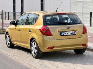 Dzeltens Kia Ceed 2008 Viļņa, ar dzinēja tilpumu 1.59 L un nobraukumu 241 tūkst. km par 1450 €, foto 9 vietnē AUTOMOTO.COM.LV