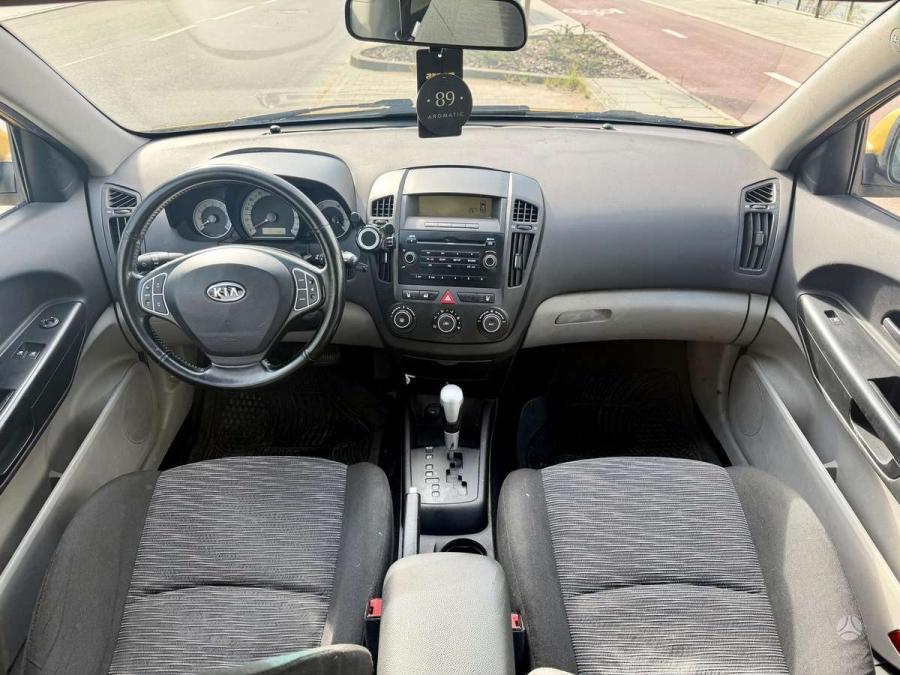 Dzeltens Kia Ceed 2008 Viļņa, ar dzinēja tilpumu 1.59 L un nobraukumu 241 tūkst. km par 1450 €, foto 13 vietnē AUTOMOTO.COM.LV