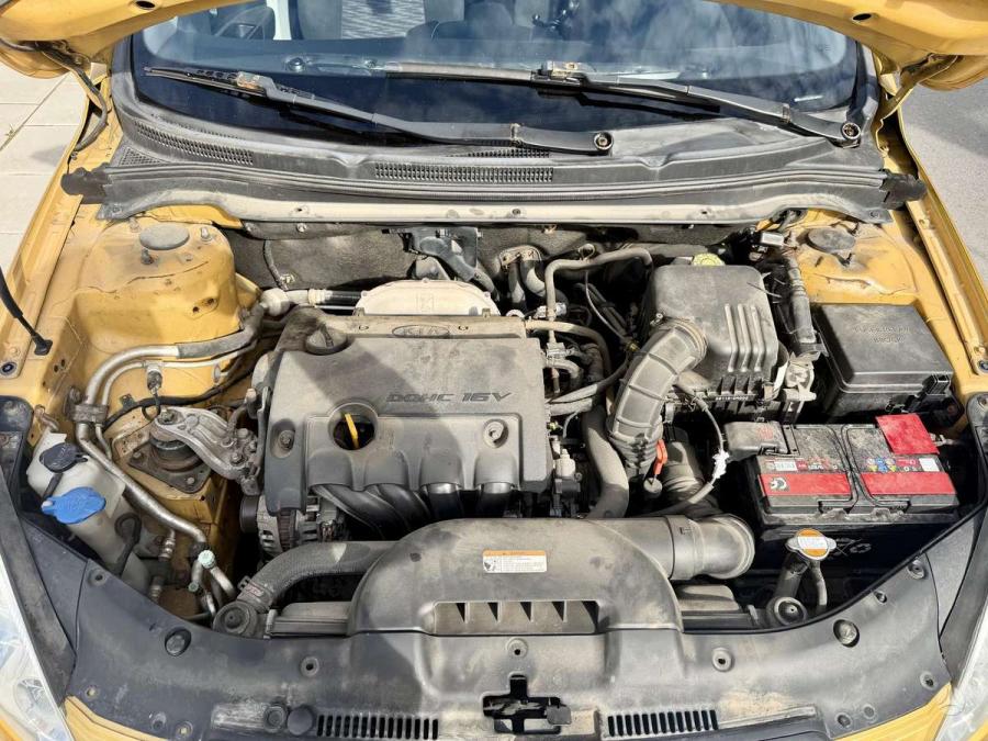 Dzeltens Kia Ceed 2008 Viļņa, ar dzinēja tilpumu 1.59 L un nobraukumu 241 tūkst. km par 1450 €, foto 24 vietnē AUTOMOTO.COM.LV