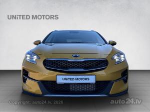 Yellow Kia Ceed 2021 in Johvi, with an engine capacity of 1.60 L and mileage of 105 thousand km for 15990 €, photo 3 on AUTOMOTO.COM.LV