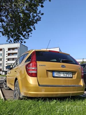 Dzeltens Kia Ceed 2008 Cēsis, ar dzinēja tilpumu 1.60 L un nobraukumu 334 tūkst. km par 600 €, foto 4 vietnē AUTOMOTO.COM.LV