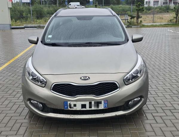 Dzeltens Kia Ceed 2012 Tauragė, ar dzinēja tilpumu 1.58 L un nobraukumu 230 tūkst. km par 2950 €, foto 2 vietnē AUTOMOTO.COM.LV