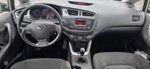 Yellow Kia Ceed 2012 in Taurage, with an engine capacity of 1.58 L and mileage of 230 thousand km for 2950 €, photo 11 on AUTOMOTO.COM.LV