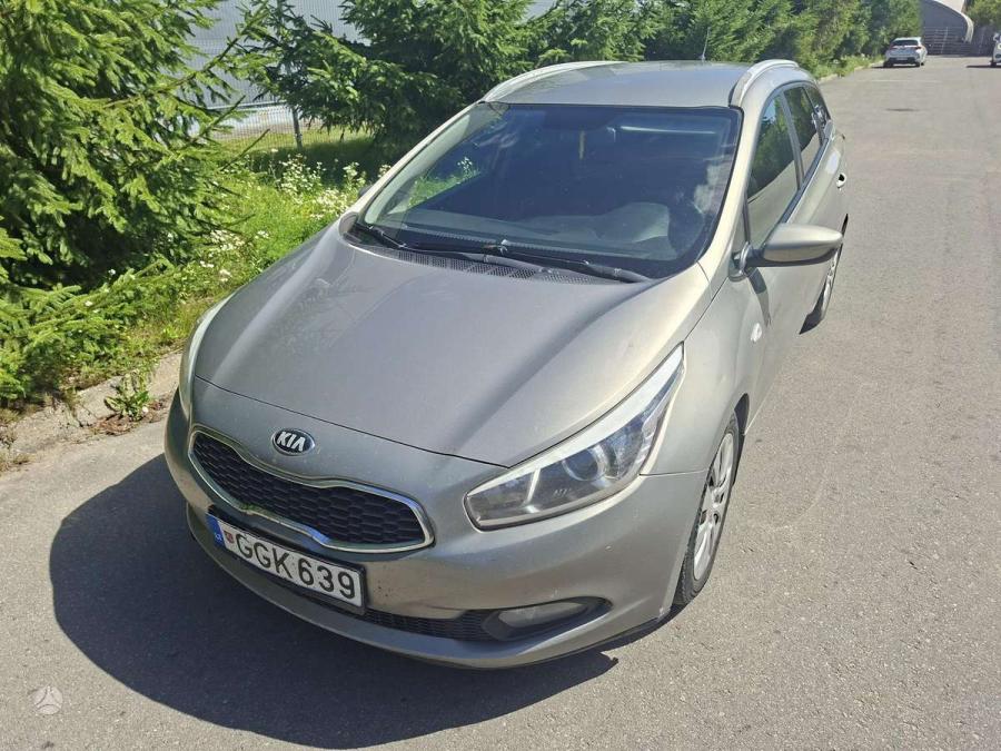 Dzeltens Kia Ceed 2013 Panevēža, ar dzinēja tilpumu 1.40 L un nobraukumu 423 tūkst. km par 3200 €, foto 1 vietnē AUTOMOTO.COM.LV
