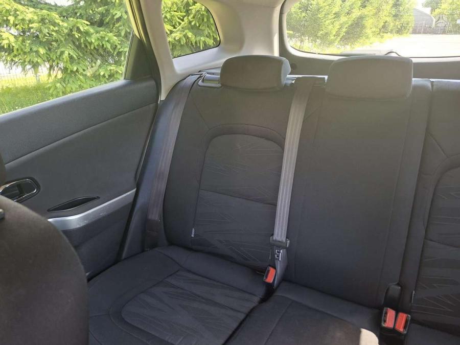 Dzeltens Kia Ceed 2013 Panevēža, ar dzinēja tilpumu 1.40 L un nobraukumu 423 tūkst. km par 3200 €, foto 7 vietnē AUTOMOTO.COM.LV
