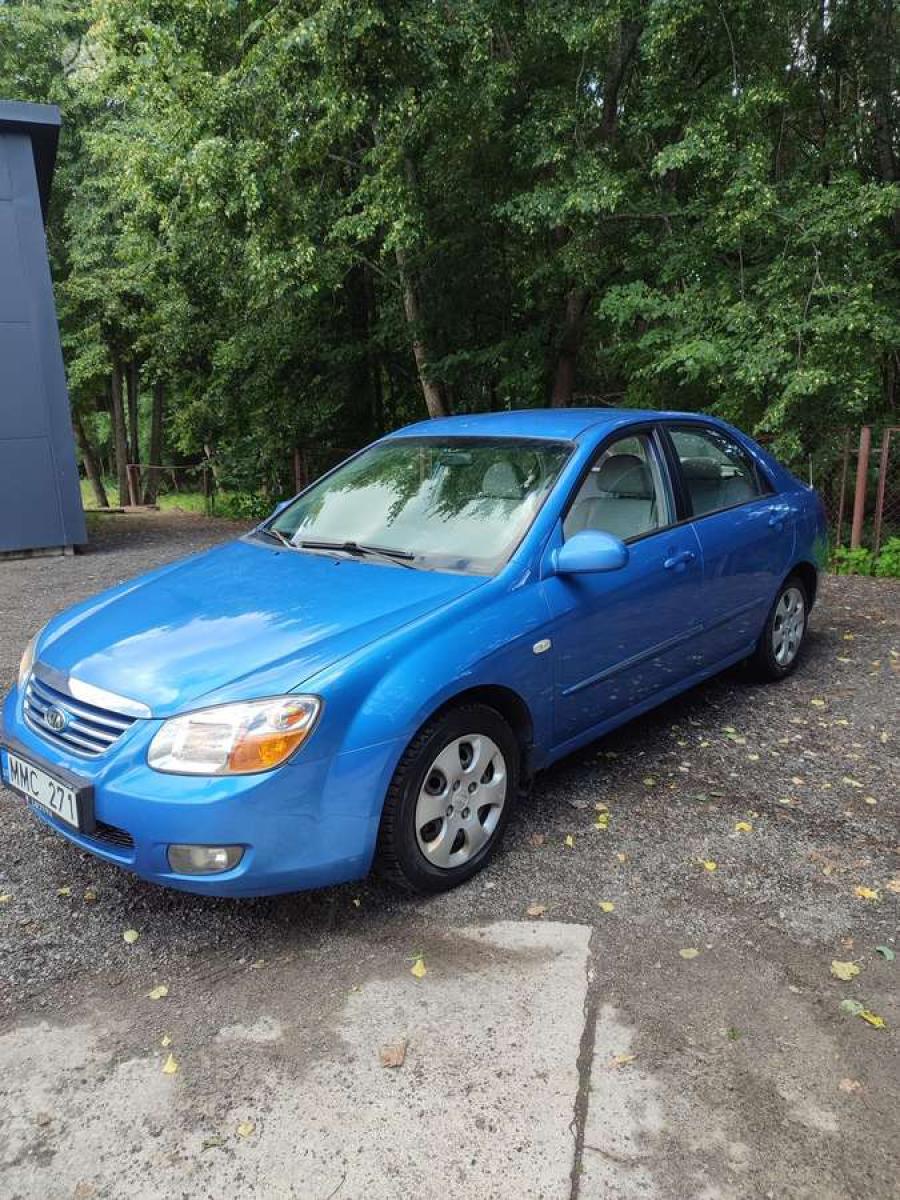 Zils Kia Cerato 2008 Viļņa, ar dzinēja tilpumu 1.59 L un nobraukumu 200 tūkst. km par 1450 €, foto 3 vietnē AUTOMOTO.COM.LV