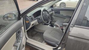 Pelēks Kia Cerato 2006 Viļņa, ar dzinēja tilpumu 1.60 L un nobraukumu 101 tūkst. km par 1250 €, foto 10 vietnē AUTOMOTO.COM.LV