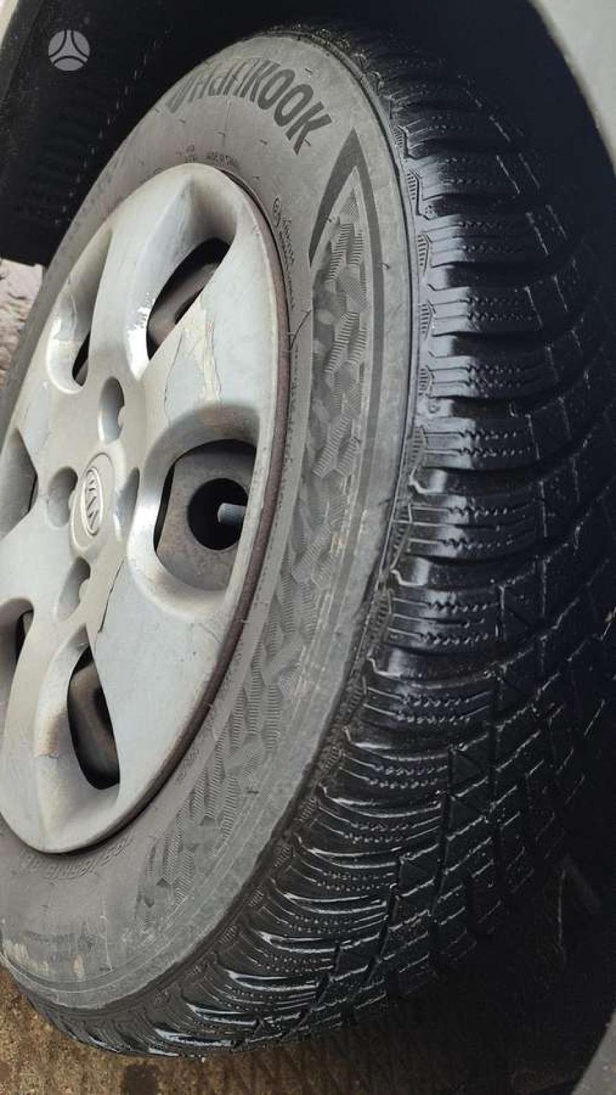 Pelēks Kia Cerato 2006 Viļņa, ar dzinēja tilpumu 1.60 L un nobraukumu 101 tūkst. km par 1250 €, foto 12 vietnē AUTOMOTO.COM.LV