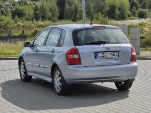 Kia Cerato 2005 Jurbarkas, ar dzinēja tilpumu 2.00 L un nobraukumu 176 tūkst. km par 950 €, foto 5 vietnē AUTOMOTO.COM.LV