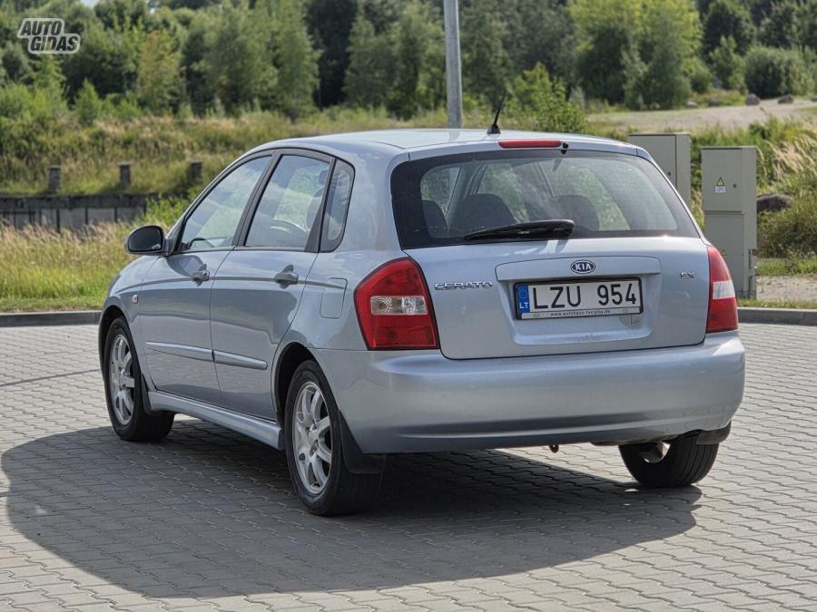 Kia Cerato 2005 Jurbarkas, ar dzinēja tilpumu 2.00 L un nobraukumu 176 tūkst. km par 950 €, foto 5 vietnē AUTOMOTO.COM.LV