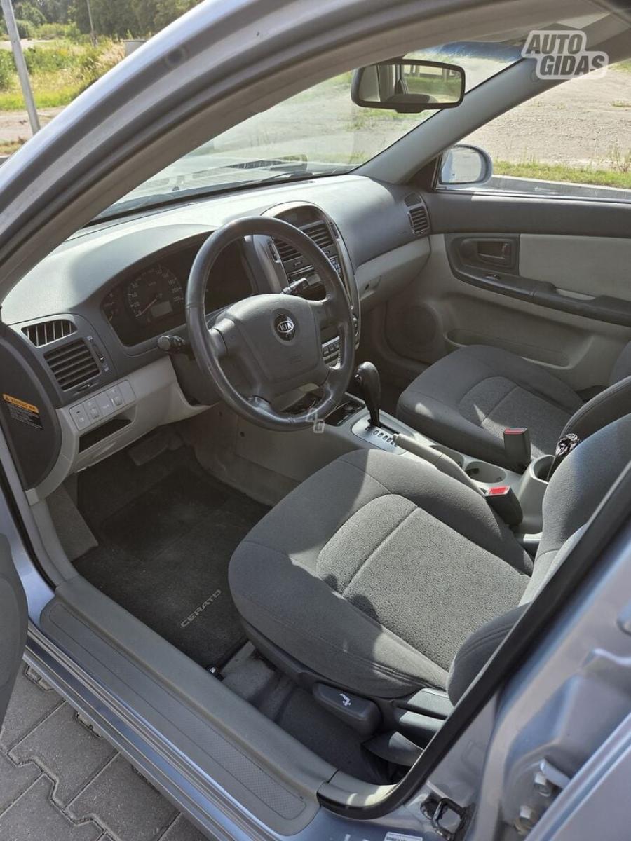Kia Cerato 2005 Jurbarkas, ar dzinēja tilpumu 2.00 L un nobraukumu 176 tūkst. km par 950 €, foto 7 vietnē AUTOMOTO.COM.LV