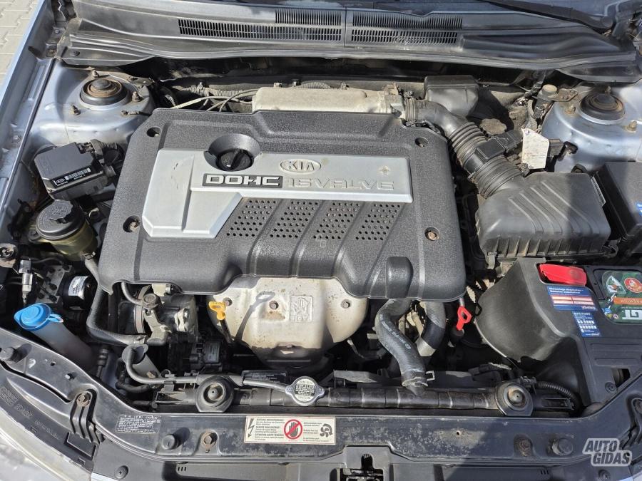 Kia Cerato 2005 in Jurbarkas, with an engine capacity of 2.00 L and mileage of 176 thousand km for 850 €, photo 9 on AUTOMOTO.COM.LV