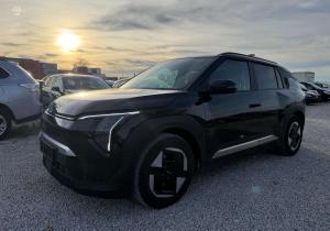 Черный Киа EV3 2025 в Ионава, объемом двигателя 0.00 л и пробегом 6 тыс. км за 29950 €, фото  на AUTOMOTO.COM.LV