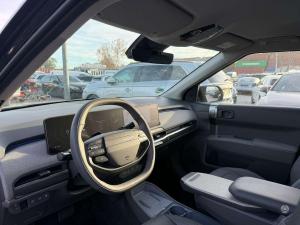 Black Kia EV3 2025 in Jonava, with an engine capacity of 0.00 L and mileage of 7 thousand km for 29650 €, photo 3 on AUTOMOTO.COM.LV