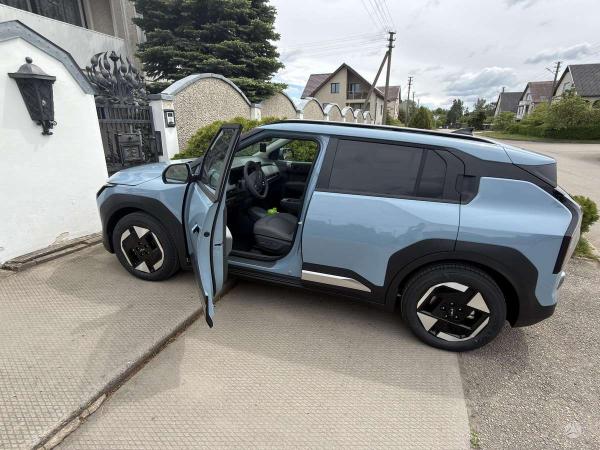 Zils Kia EV3 2026 Viļņa, ar dzinēja tilpumu 0.00 L un nobraukumu 7 tūkst. km par 37000 €, foto 1 vietnē AUTOMOTO.COM.LV