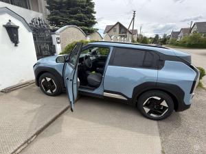 Blue Kia EV3 2026 in Vilnius, with an engine capacity of 0.00 L and mileage of 7 thousand km for 37000 €, photo  on AUTOMOTO.COM.LV