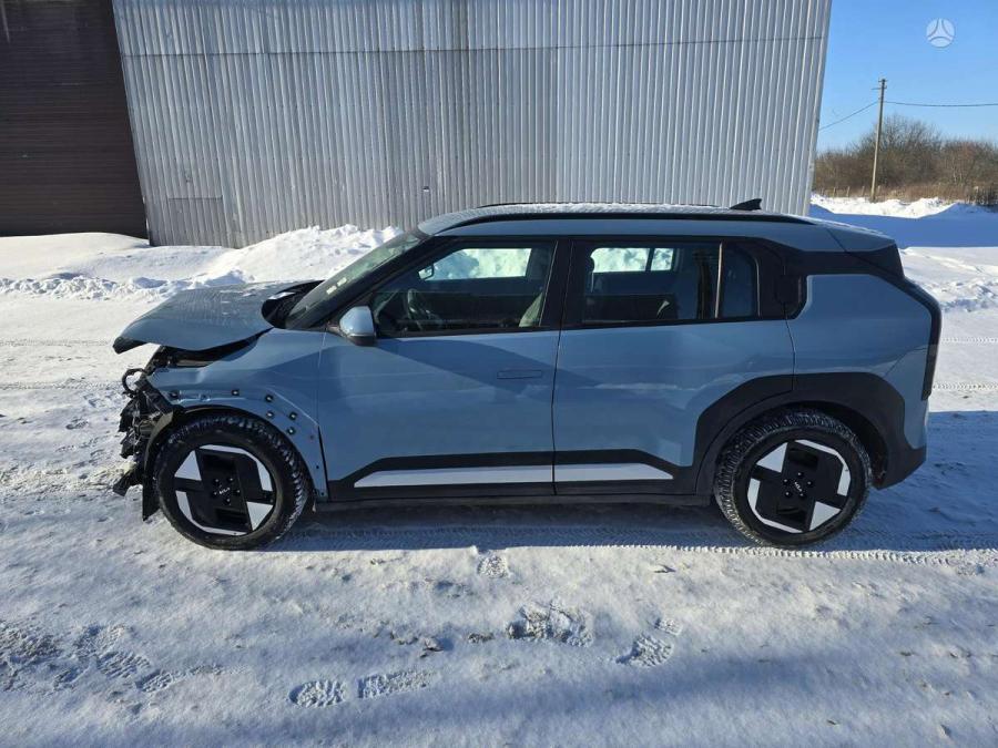 Zils Kia EV3 2025 Panevēža, ar dzinēja tilpumu 0.00 L un nobraukumu 14 tūkst. km par 16850 €, foto 9 vietnē AUTOMOTO.COM.LV