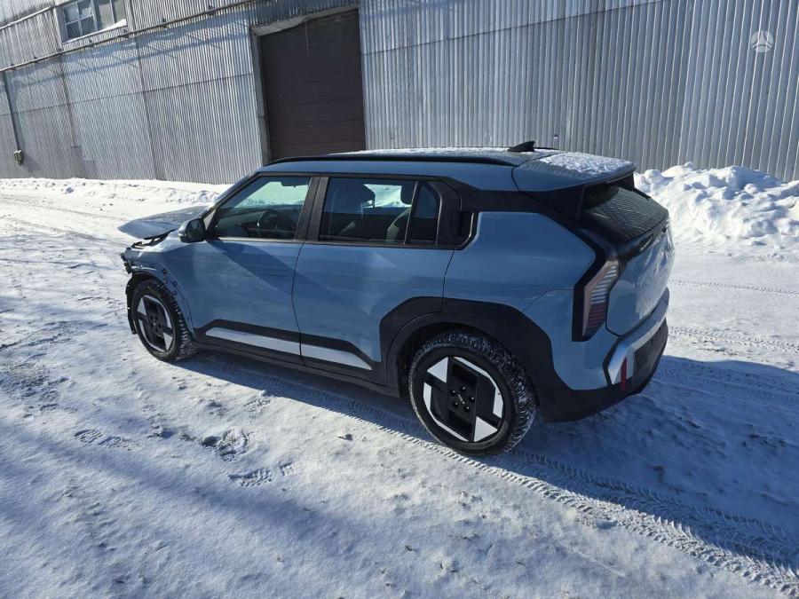 Zils Kia EV3 2025 Panevēža, ar dzinēja tilpumu 0.00 L un nobraukumu 14 tūkst. km par 16850 €, foto 10 vietnē AUTOMOTO.COM.LV