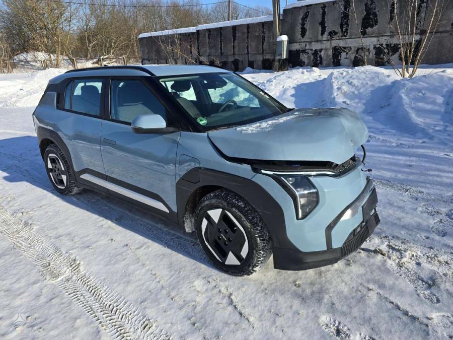 Zils Kia EV3 2025 Panevēža, ar dzinēja tilpumu 0.00 L un nobraukumu 14 tūkst. km par 16850 €, foto 15 vietnē AUTOMOTO.COM.LV