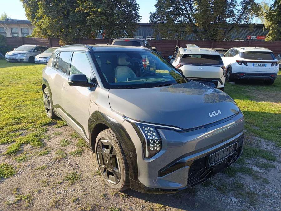 Kia EV3 2025 Marijampole, ar dzinēja tilpumu 0.00 L un nobraukumu 16 tūkst. km par 34399 €, foto 22 vietnē AUTOMOTO.COM.LV