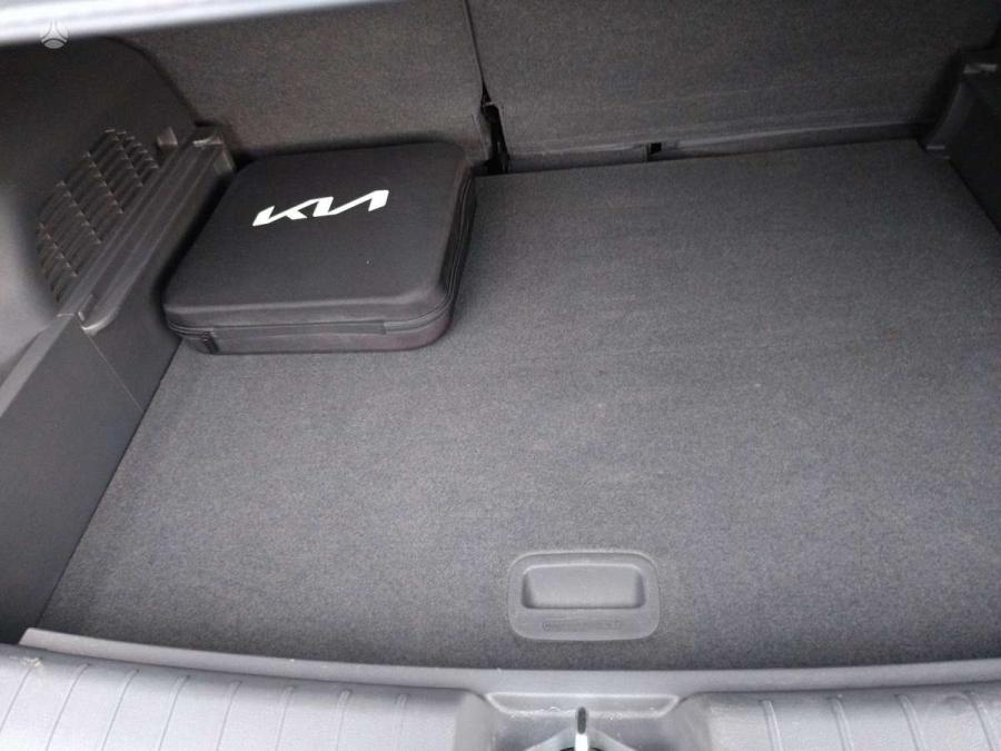 Kia EV3 2025 in Marijampole, with an engine capacity of 0.00 L and mileage of 17 thousand km for 33399 €, photo 24 on AUTOMOTO.COM.LV