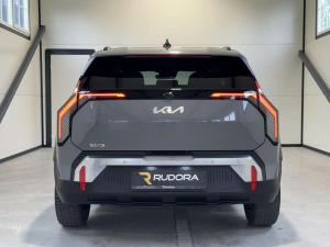 Pelēks Kia EV3 2025 Šauļi, ar dzinēja tilpumu 0.00 L un nobraukumu 11 tūkst. km par 32800 €, foto 6 vietnē AUTOMOTO.COM.LV
