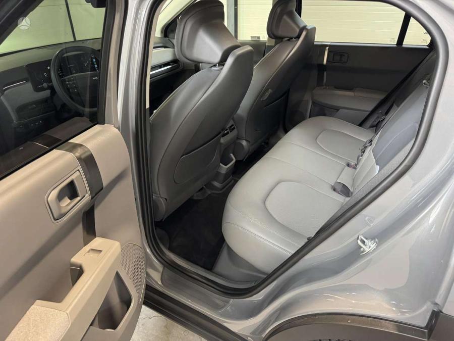 Pelēks Kia EV3 2025 Šauļi, ar dzinēja tilpumu 0.00 L un nobraukumu 11 tūkst. km par 32800 €, foto 10 vietnē AUTOMOTO.COM.LV