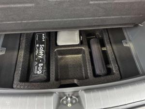 Pelēks Kia EV3 2025 Šauļi, ar dzinēja tilpumu 0.00 L un nobraukumu 11 tūkst. km par 32800 €, foto 13 vietnē AUTOMOTO.COM.LV