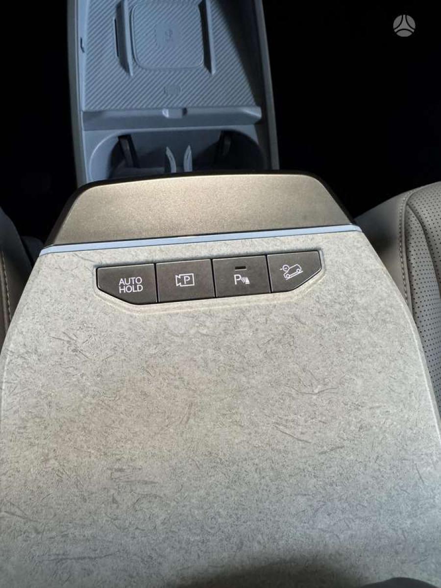 Pelēks Kia EV3 2025 Šauļi, ar dzinēja tilpumu 0.00 L un nobraukumu 11 tūkst. km par 32800 €, foto 21 vietnē AUTOMOTO.COM.LV