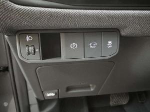 Pelēks Kia EV3 2025 Šauļi, ar dzinēja tilpumu 0.00 L un nobraukumu 11 tūkst. km par 32800 €, foto 24 vietnē AUTOMOTO.COM.LV