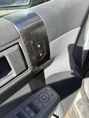 Pelēks Kia EV3 2025 Prienai, ar dzinēja tilpumu 0.00 L un nobraukumu 46 tūkst. km par 13900 €, foto 7 vietnē AUTOMOTO.COM.LV