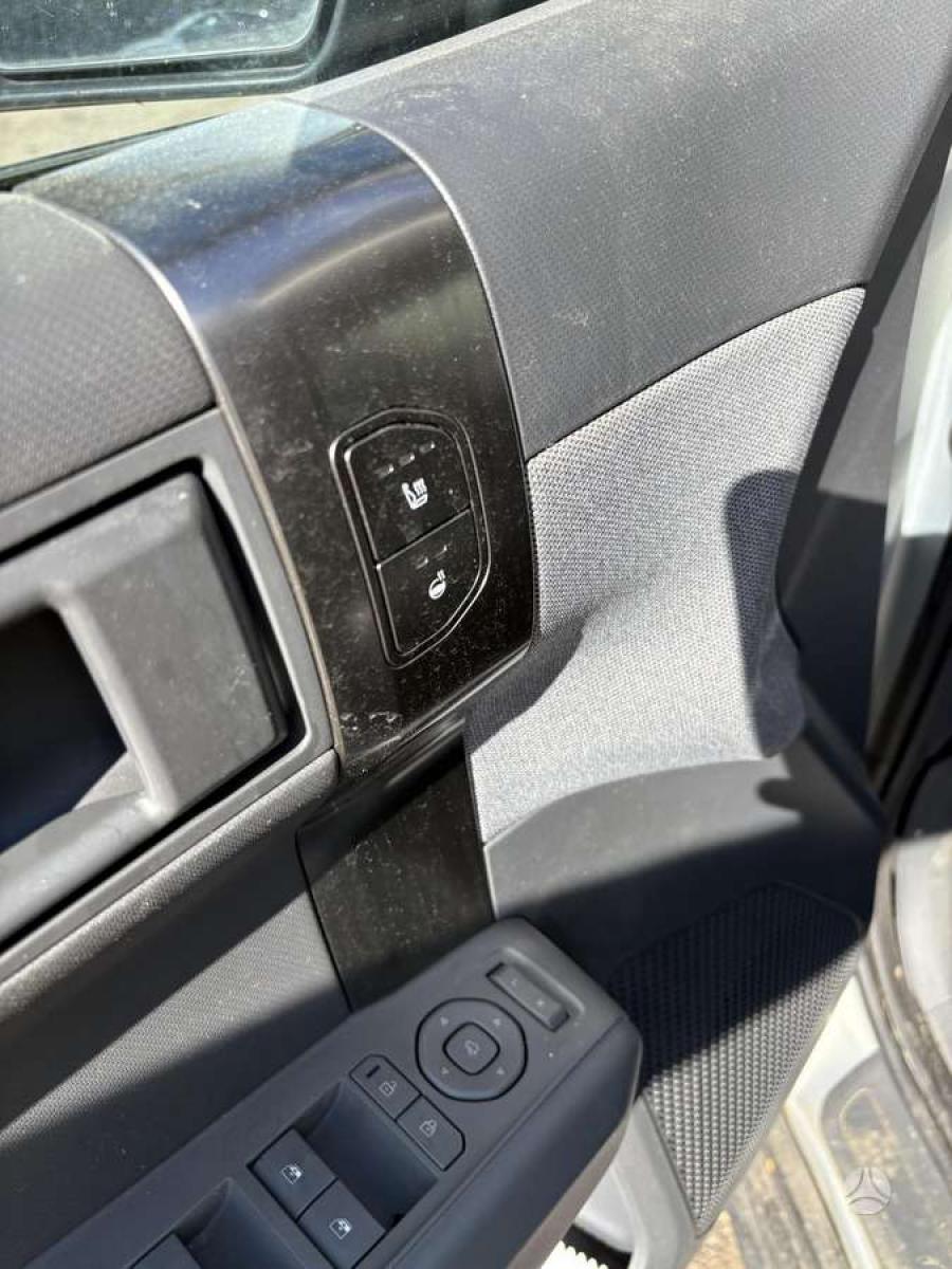 Pelēks Kia EV3 2025 Prienai, ar dzinēja tilpumu 0.00 L un nobraukumu 46 tūkst. km par 13900 €, foto 7 vietnē AUTOMOTO.COM.LV