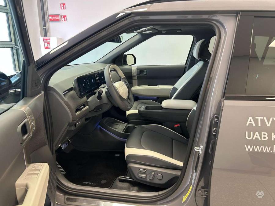 Pelēks Kia EV3 2026 Viļņa, ar dzinēja tilpumu 0.00 L un nobraukumu 2 tūkst. km par 43990 €, foto 8 vietnē AUTOMOTO.COM.LV