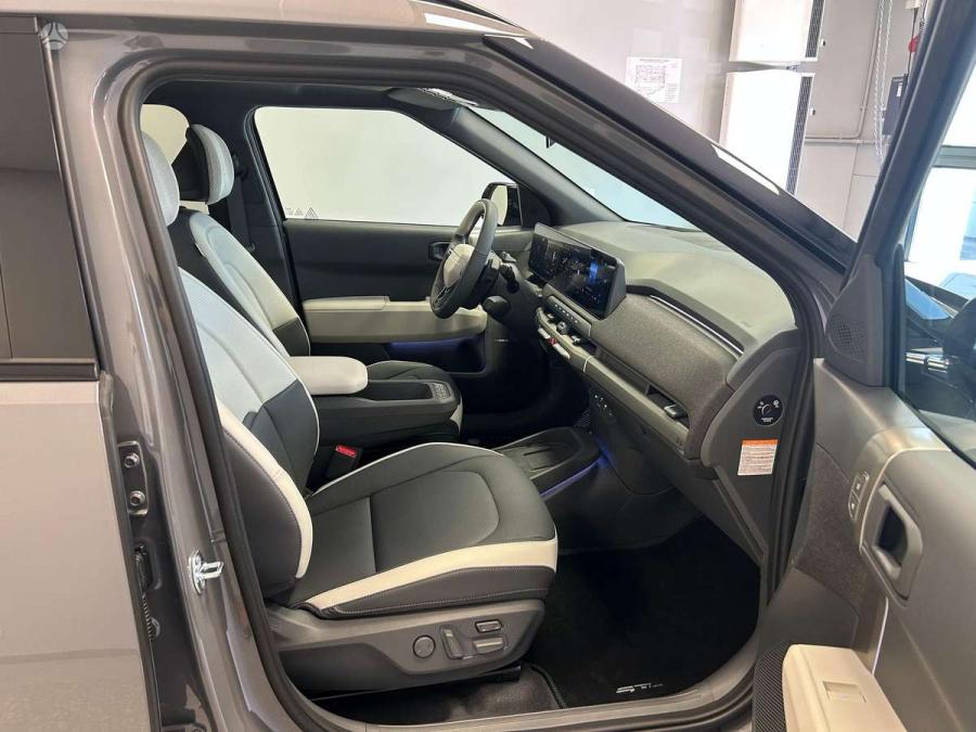 Pelēks Kia EV3 2026 Viļņa, ar dzinēja tilpumu 0.00 L un nobraukumu 2 tūkst. km par 43990 €, foto 16 vietnē AUTOMOTO.COM.LV