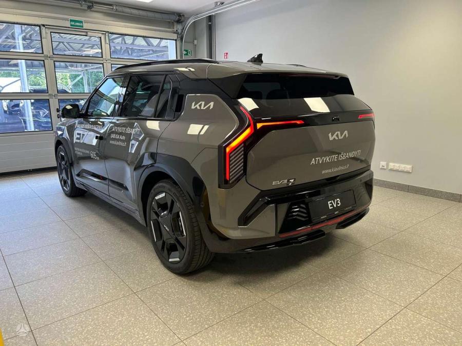 Pelēks Kia EV3 2026 Viļņa, ar dzinēja tilpumu 0.00 L un nobraukumu 2 tūkst. km par 43990 €, foto 23 vietnē AUTOMOTO.COM.LV