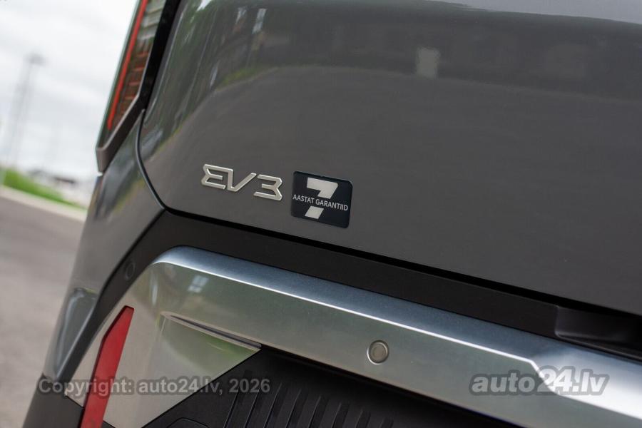 Серый Киа EV3 2024 в Пярну, объемом двигателя 0.00 л и пробегом 30 тыс. км за 38900 €, фото 8 на AUTOMOTO.COM.LV