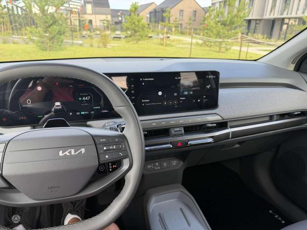 Grey Kia EV3 2024 in Kaunas, with an engine capacity of 0.00 L and mileage of 12 thousand km for 28500 €, photo 10 on AUTOMOTO.COM.LV