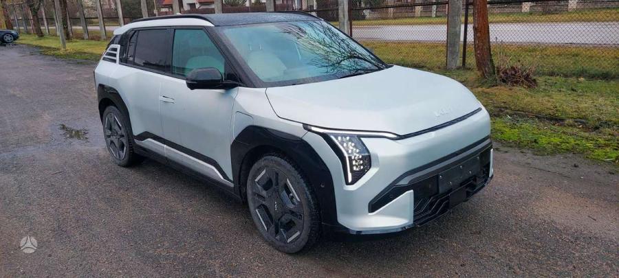 Pelēks Kia EV3 2025 Jonava, ar dzinēja tilpumu 0.00 L un nobraukumu 2 tūkst. km par 36100 €, foto 2 vietnē AUTOMOTO.COM.LV