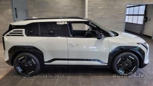 Balts Kia EV3 2026 Pērnava, ar dzinēja tilpumu 0.00 L un nobraukumu 0 tūkst. km par 50400 €, foto 5 vietnē AUTOMOTO.COM.LV