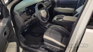 Balts Kia EV3 2026 Pērnava, ar dzinēja tilpumu 0.00 L un nobraukumu 0 tūkst. km par 50400 €, foto 10 vietnē AUTOMOTO.COM.LV