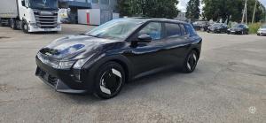 Melns Kia EV4 2026 Vievis, ar dzinēja tilpumu 0.00 L un nobraukumu 0 tūkst. km par 30613 €, foto 3 vietnē AUTOMOTO.COM.LV